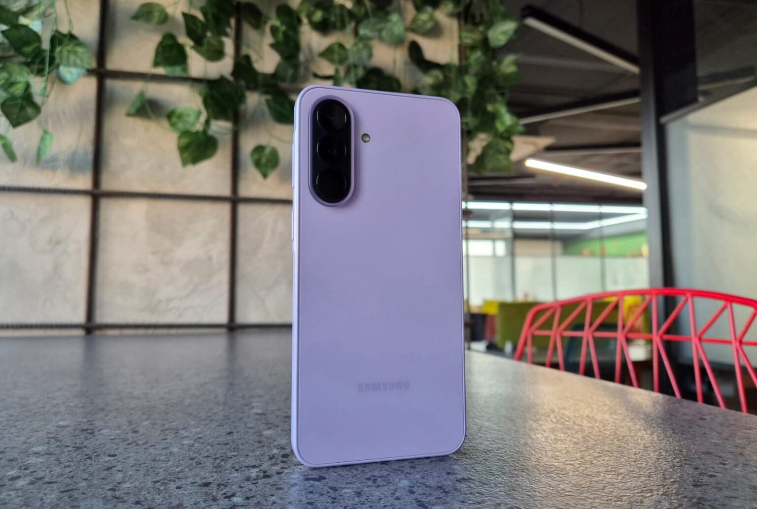 Samsung Galaxy A37 Review: A Design That Says ‘Budget but Fabulous’